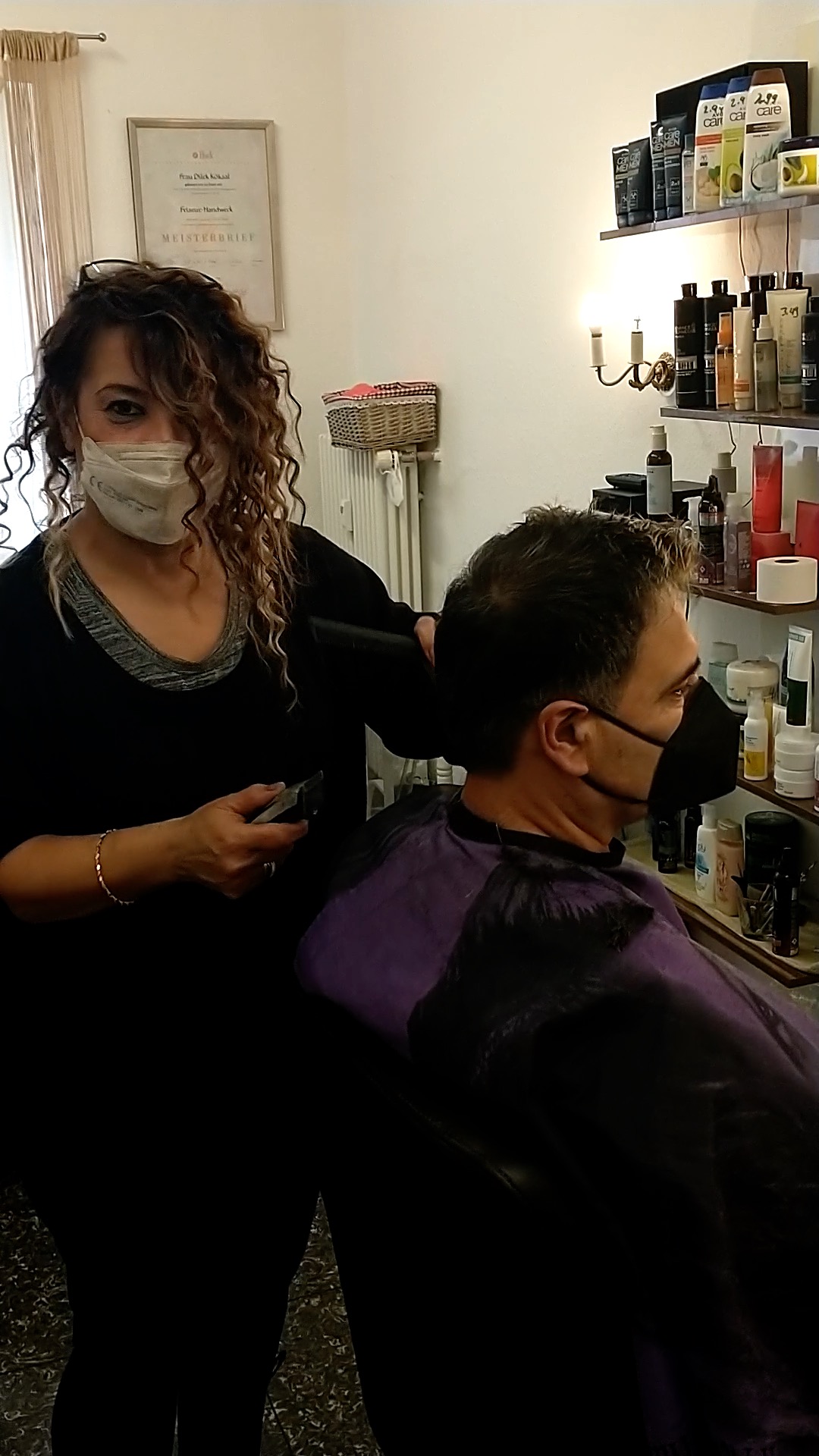 So ungerecht ist der Umgang mit Corona – Patrick und Dilek, zwei ...